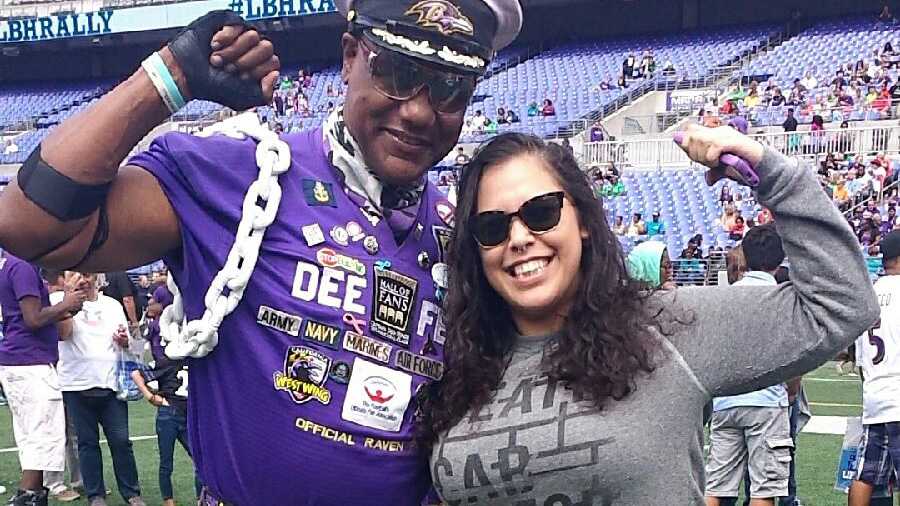 Ravens Flock remembers Captain Dee-Fense | Fan photos
