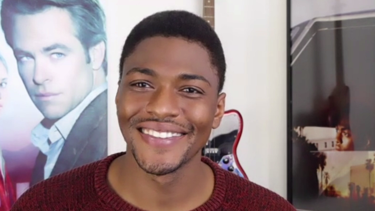 Louisville native gets breakout role in Netflix Christmas film 'Jingle ...