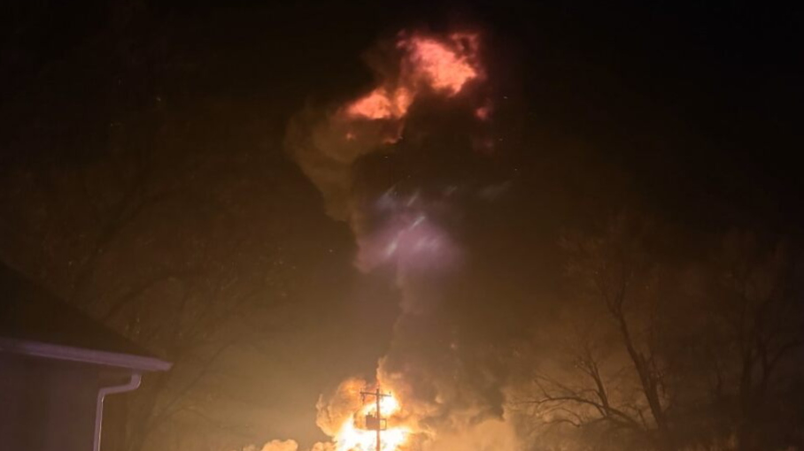 Iowa fire: Corydon petroleum plant fire sent a massive fireball into sky