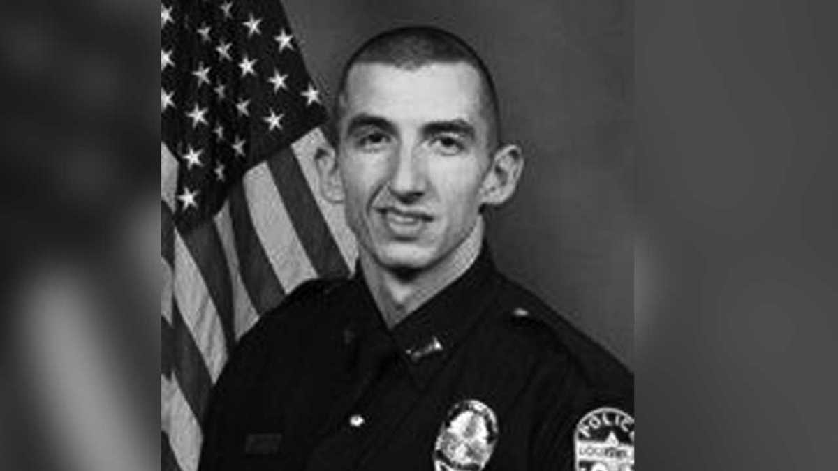 Over $6,000 raised for Officer Cottongim's family by pizzeria