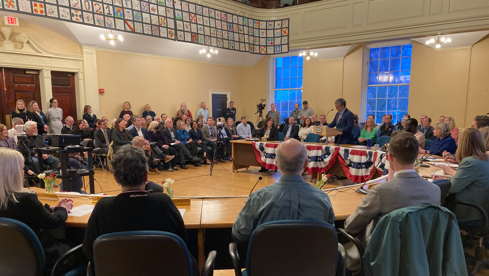 Mayor says city is 'reunited,' new councilors sworn in during ...