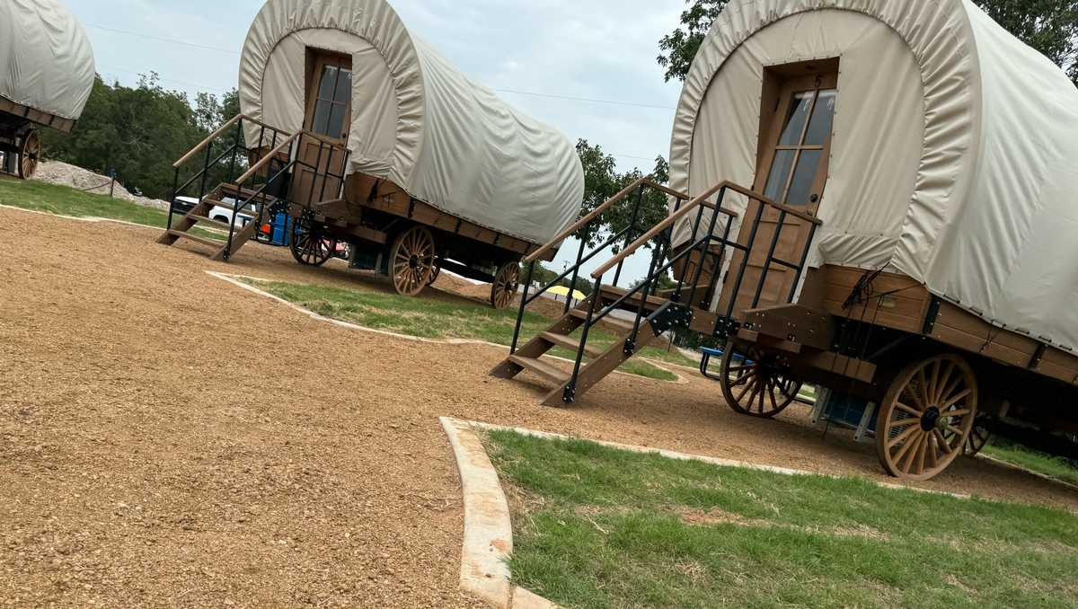 Oklahoma park offers glamping pioneer style