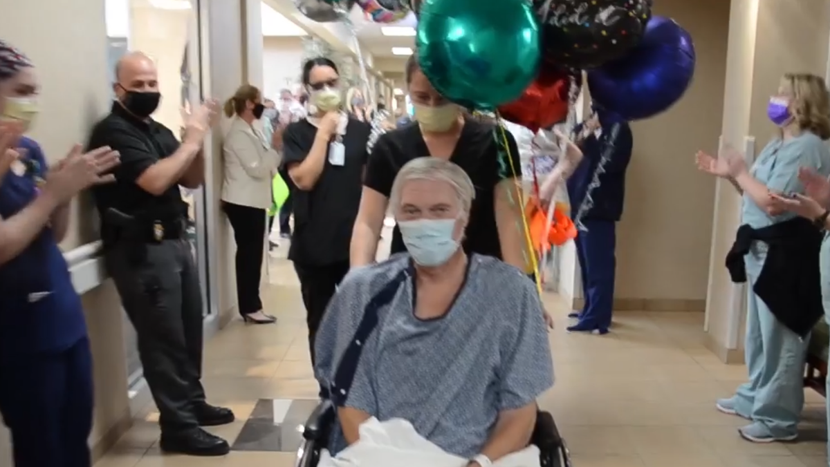 COVID-19 SURVIVOR: Health care workers cheer as 68-year-old COVID-19 ...