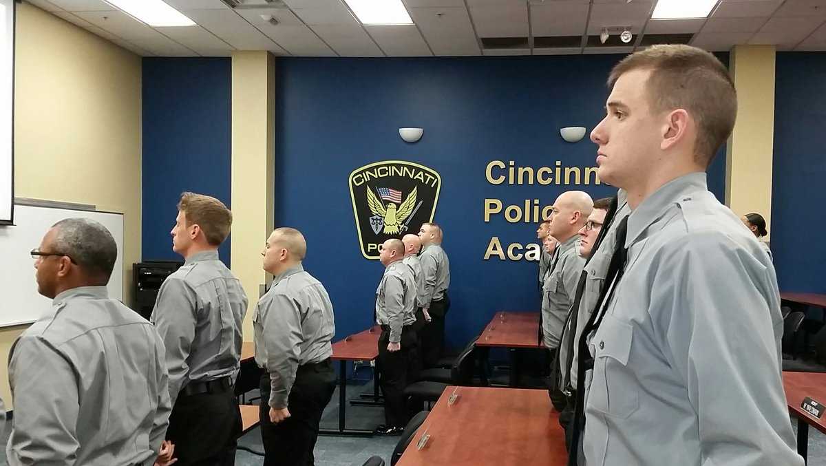 28 recruits start training at Cincinnati police academy