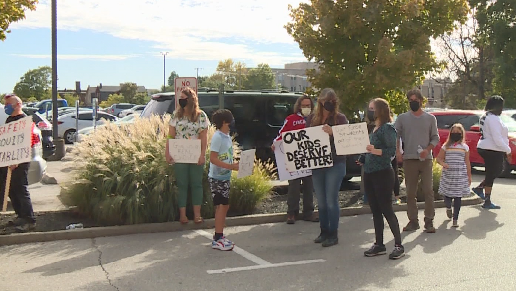 Some CPS parents protest, demand more options for kids amid pandemic