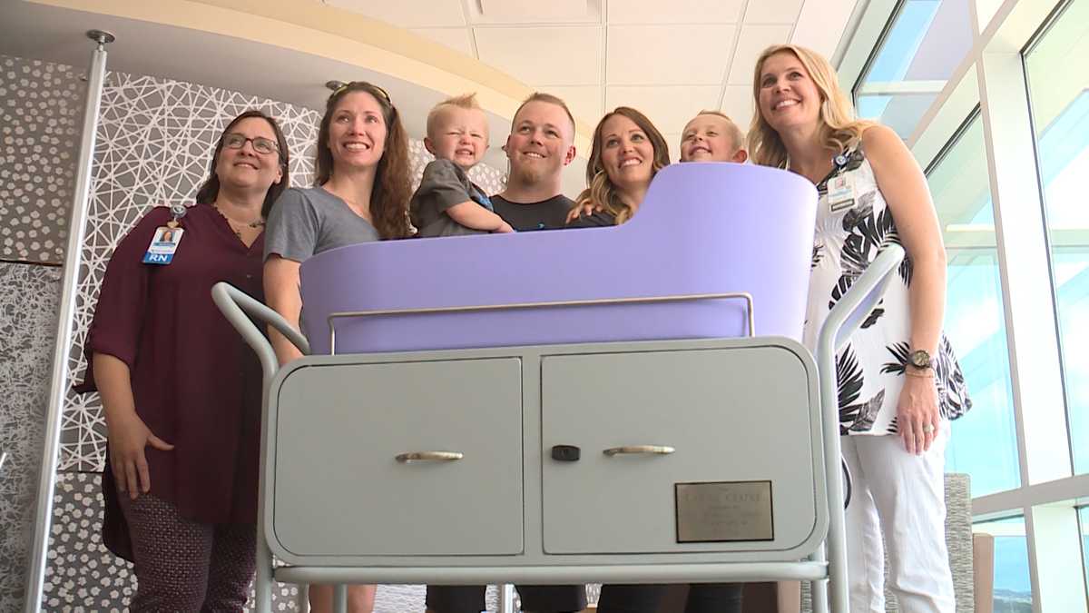 After losing a child, couple donates caring cradle with other families ...