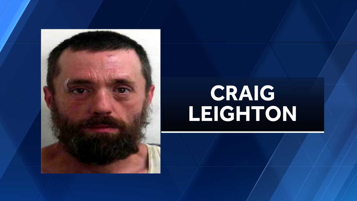 Police: Drunk Maine man with AR-15 tries to break into home