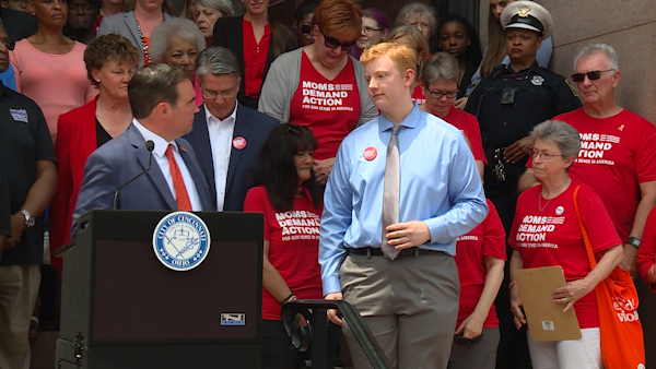 Cincinnati mayor files lawsuit, saying NRA-backed law violates city's ...