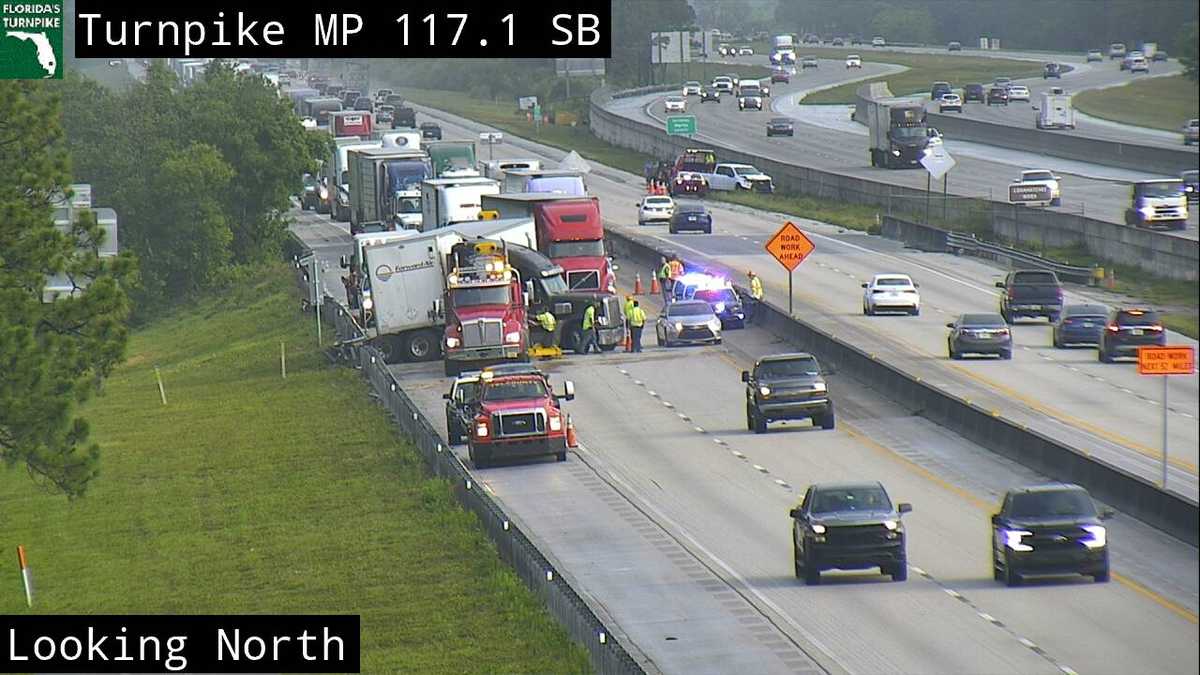 Major crash on Florida's Turnpike south in Palm Beach County