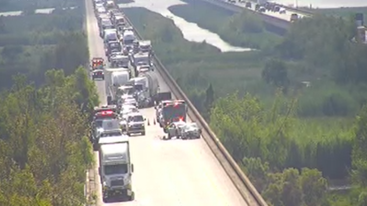 I 10 West On Bonnet Carre Spillway Crash Causes Huge Backups