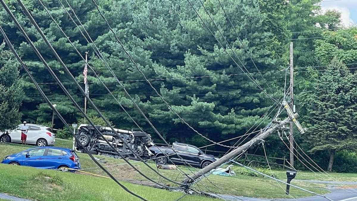 Utility pole struck in Dauphin County vehicle crash; one person injured