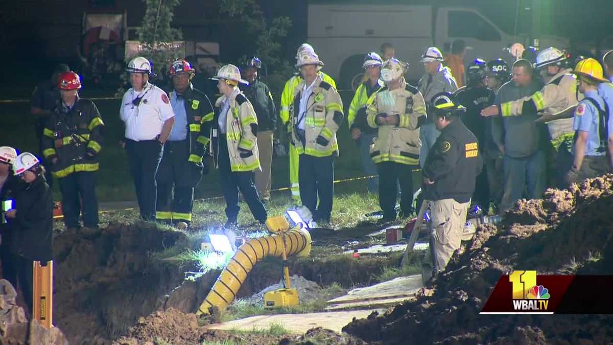 Crews recover body of construction worker from trench collapse