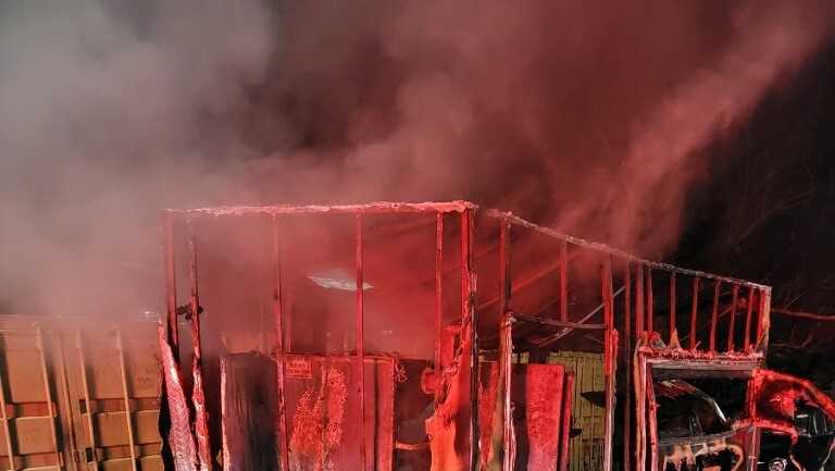 Fire destroys BBQ truck in Florida