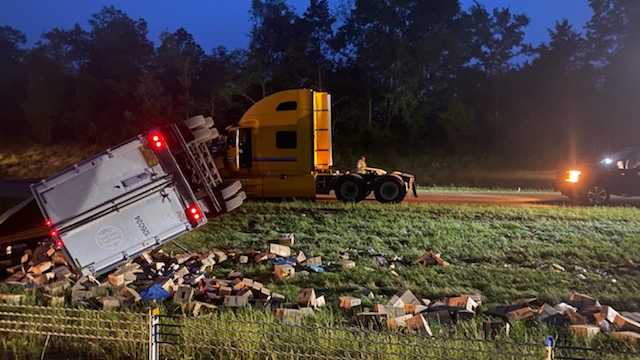 Crash involving two tractor-trailers leaves major backup in Crystal Springs