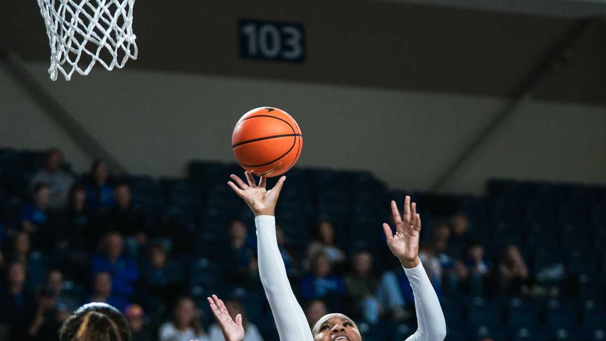 Creighton women's basketball rallies back to defeat DePaul