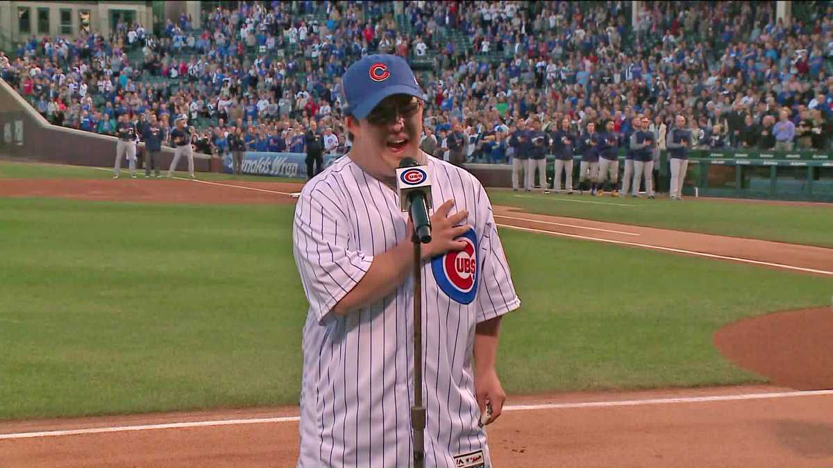 Singer with Down syndrome wows Cubs crowd