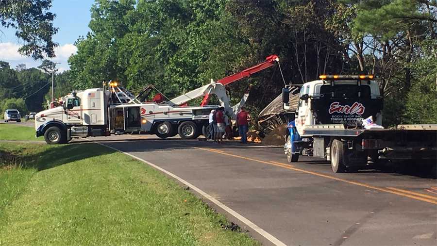 1 dead in crash on County Road 1435 in Cullman