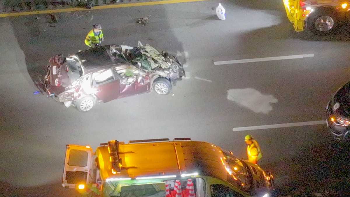 3 Mass. teens killed in two car crashes overnight