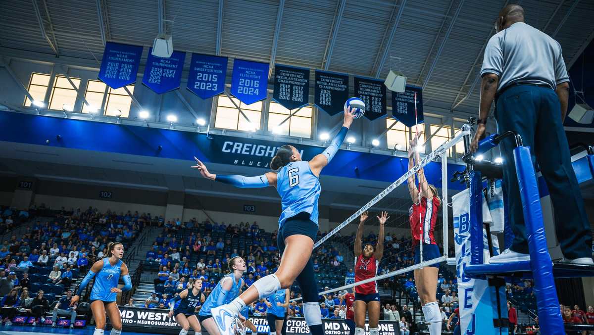 Bluejay volleyball sweeps St. John's at D.J. Sokol Arena