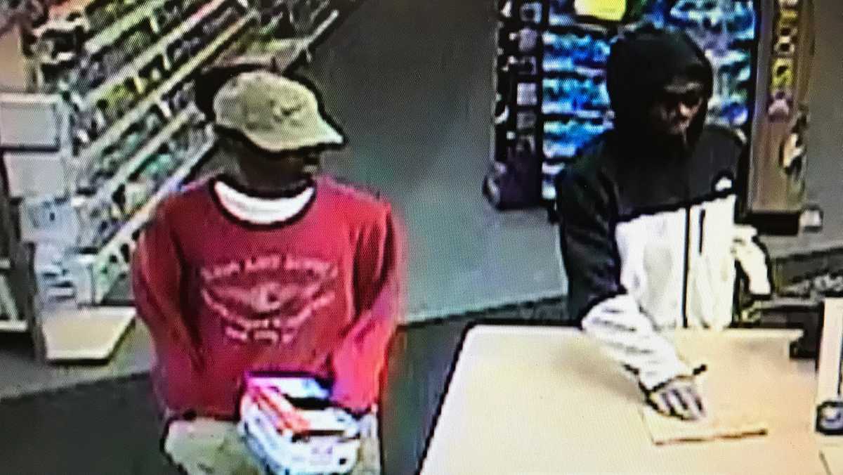 Police: Robbers with box cutters steal drugs from CVS in Dormont