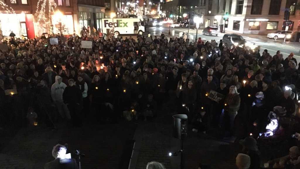 Hundreds gather at Portland unity rally