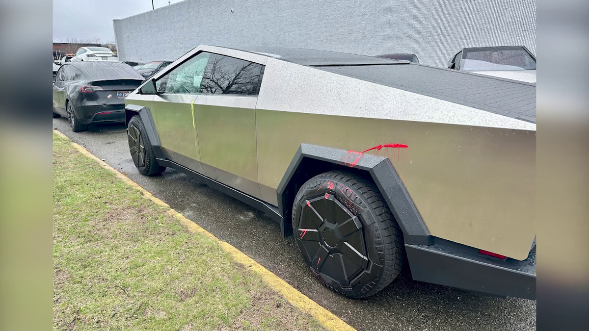 North Shore man arrested after more Tesla vehicles vandalized in ...