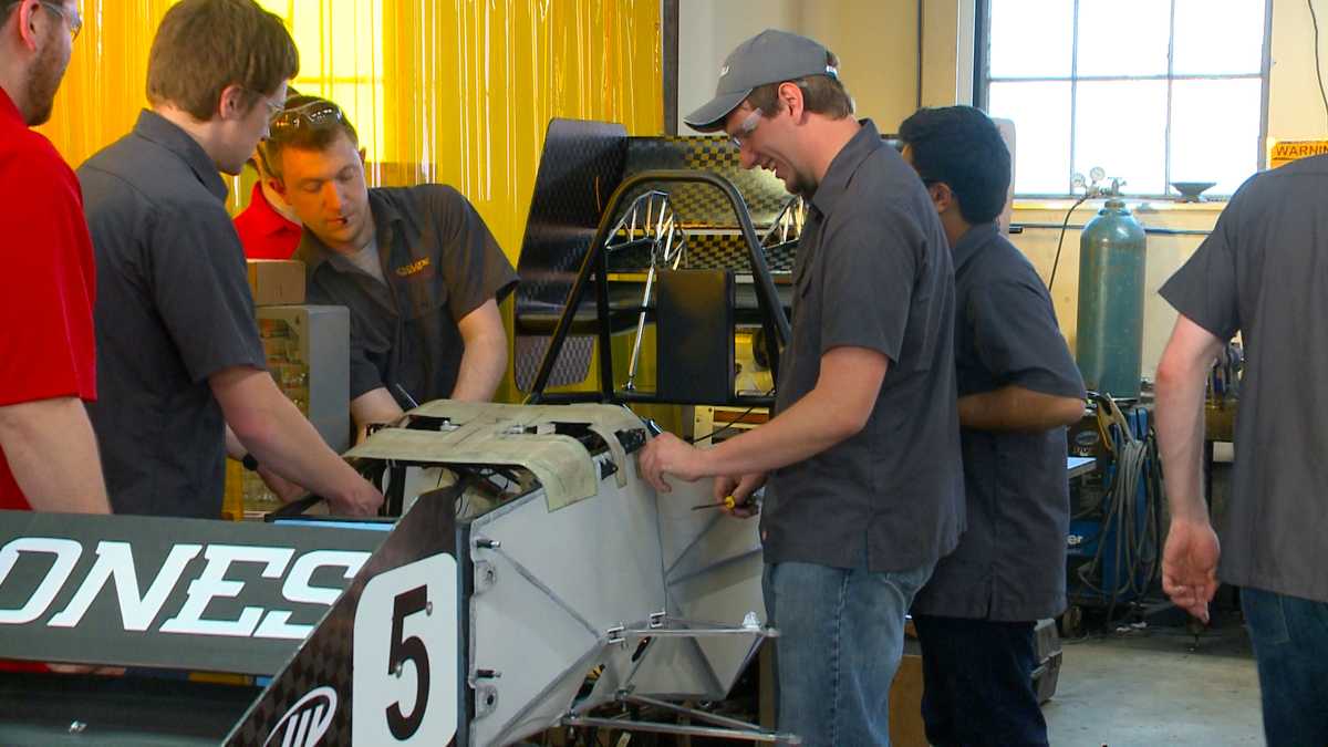 Speedy Cyclones: ISU race team builds latest ride