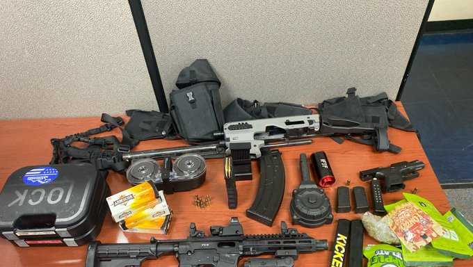 Police recover several weapons from man during traffic stop