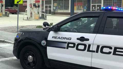 3 cars stolen, others broken-into in Reading, Mass. overnight