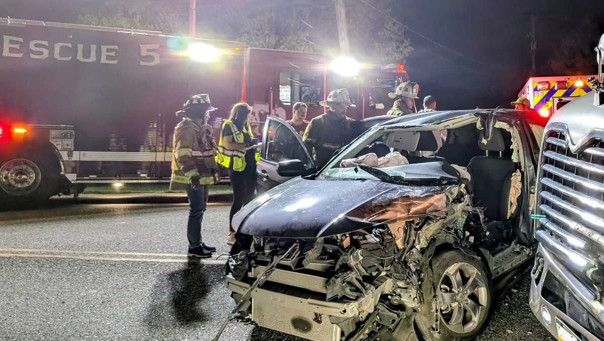 1 person trapped after loaded dairy tanker, car collide in Lebanon ...
