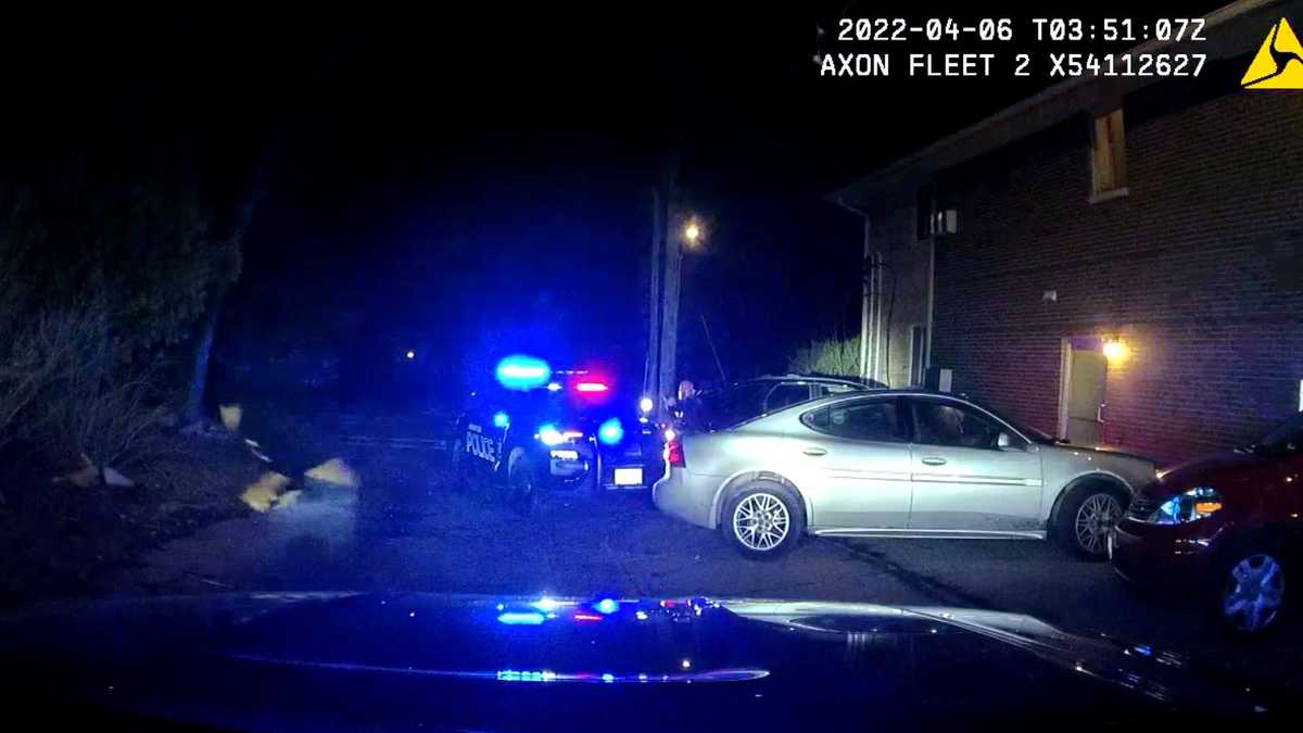 Lawyer claims D.A. withholding evidence in police shooting