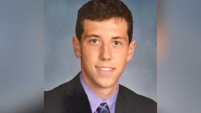 Police: College student called 911 after being fatally shot at off ...