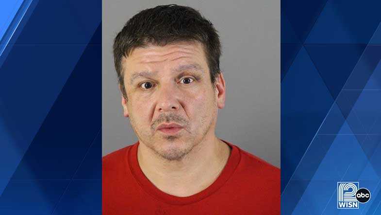 Man charged in machete attack, attempted robbery at Dousman bar