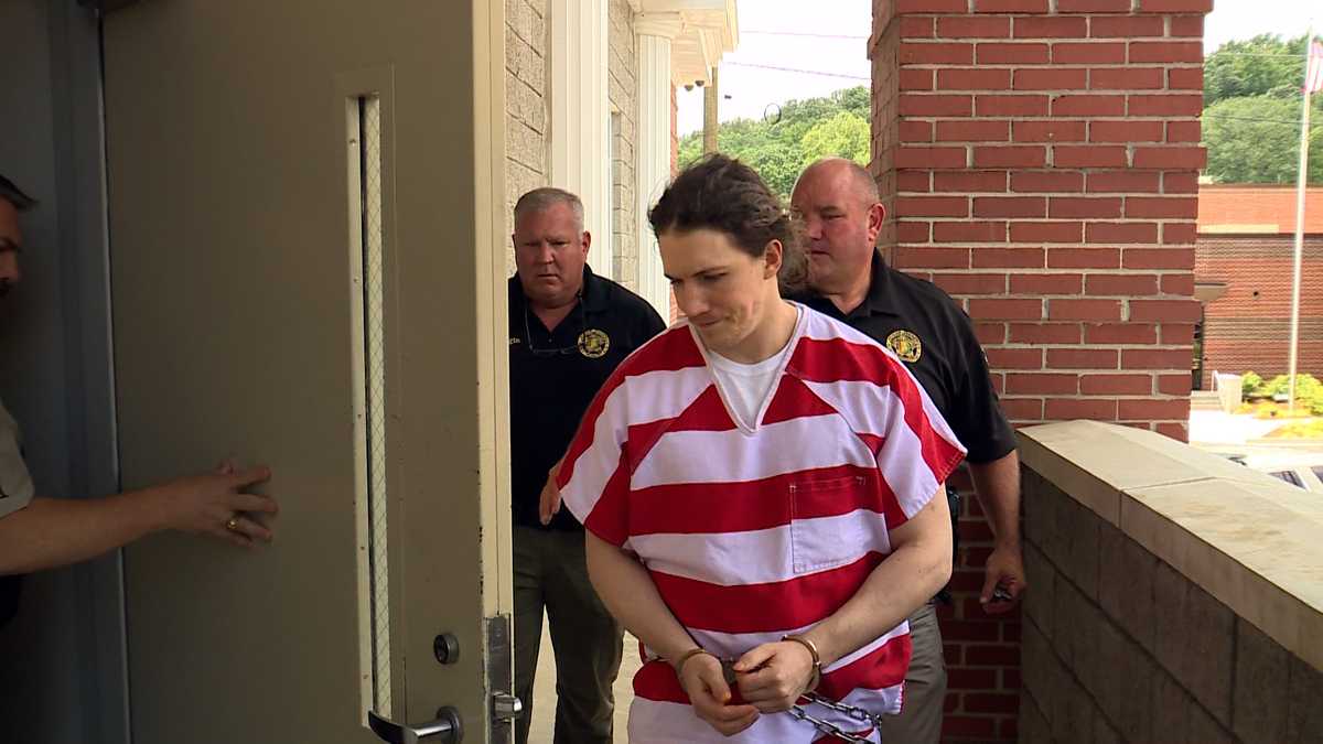 Quadruple murder suspect found competent to stand trial