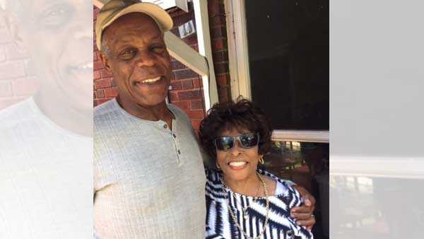Danny Glover celebrates Mother's Day with Cincinnati family
