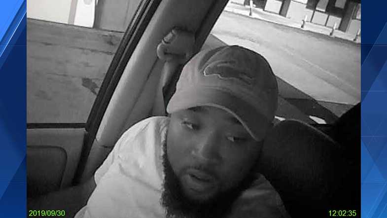 Alleged Chicago gang leader arrested in federal drug, gun investigation