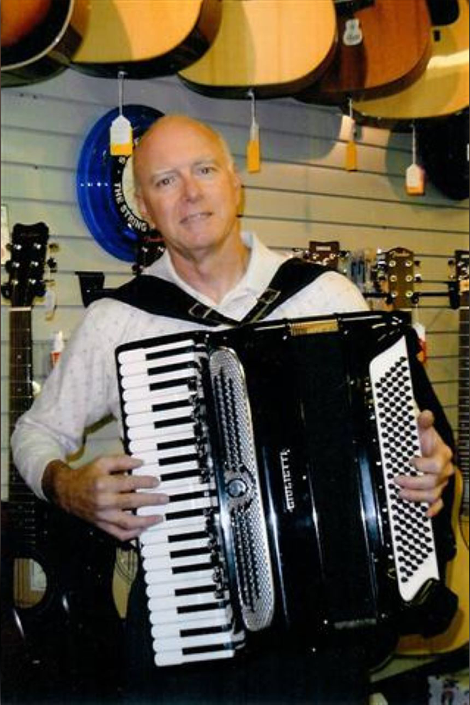 4 members of Sacramento family killed after small plane crashes