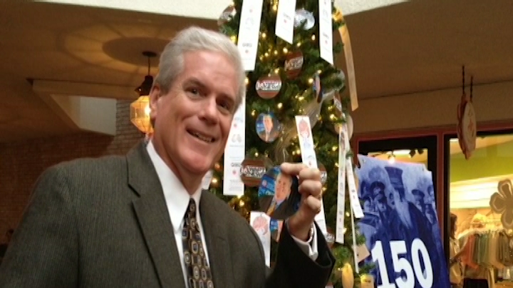 David Hartman celebrates 30 years with 16 WAPT