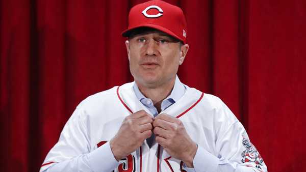 For new skipper David Bell, Cincinnati Reds are a family affair