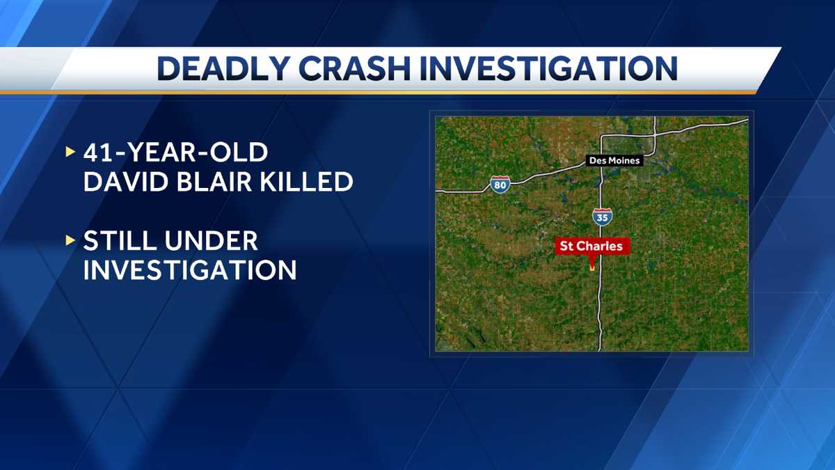 Iowa man dies after rollover crash near St. Charles