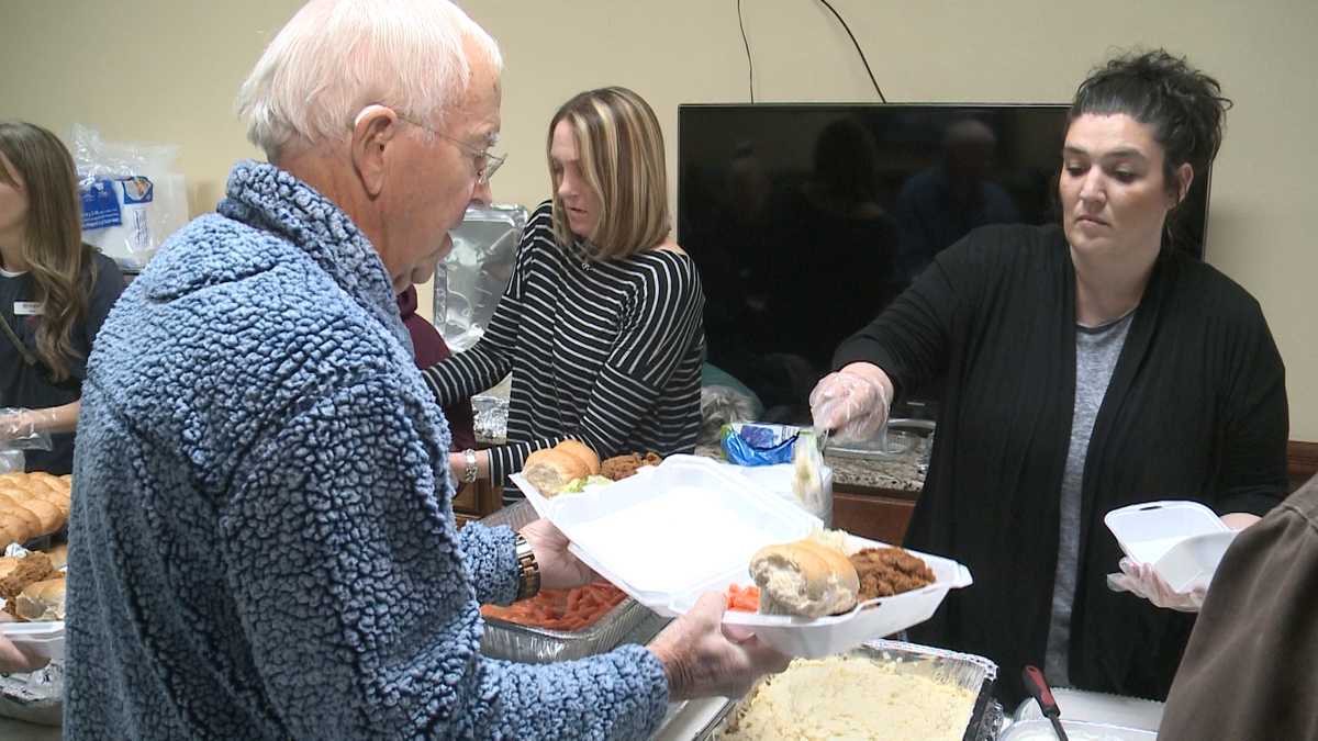 Arkansas couple that survived El Paso shooting is spreading kindness ...