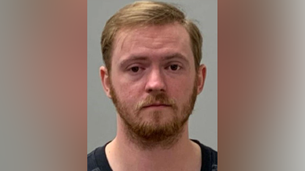 Georgia: Officer charged in the death of pregnant girlfriend