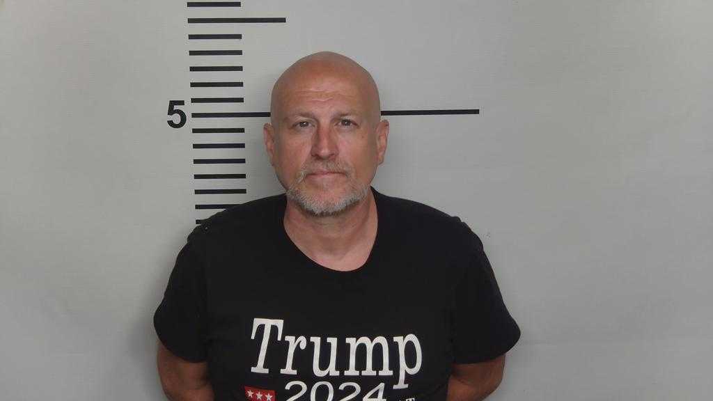 Louisville man accused of impersonating CIA agent during traffic stop