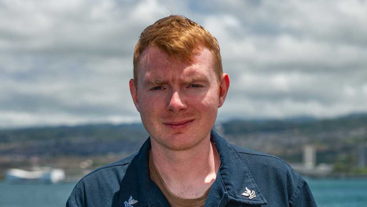 Alabama native serving on Navy warship in Pearl Harbor