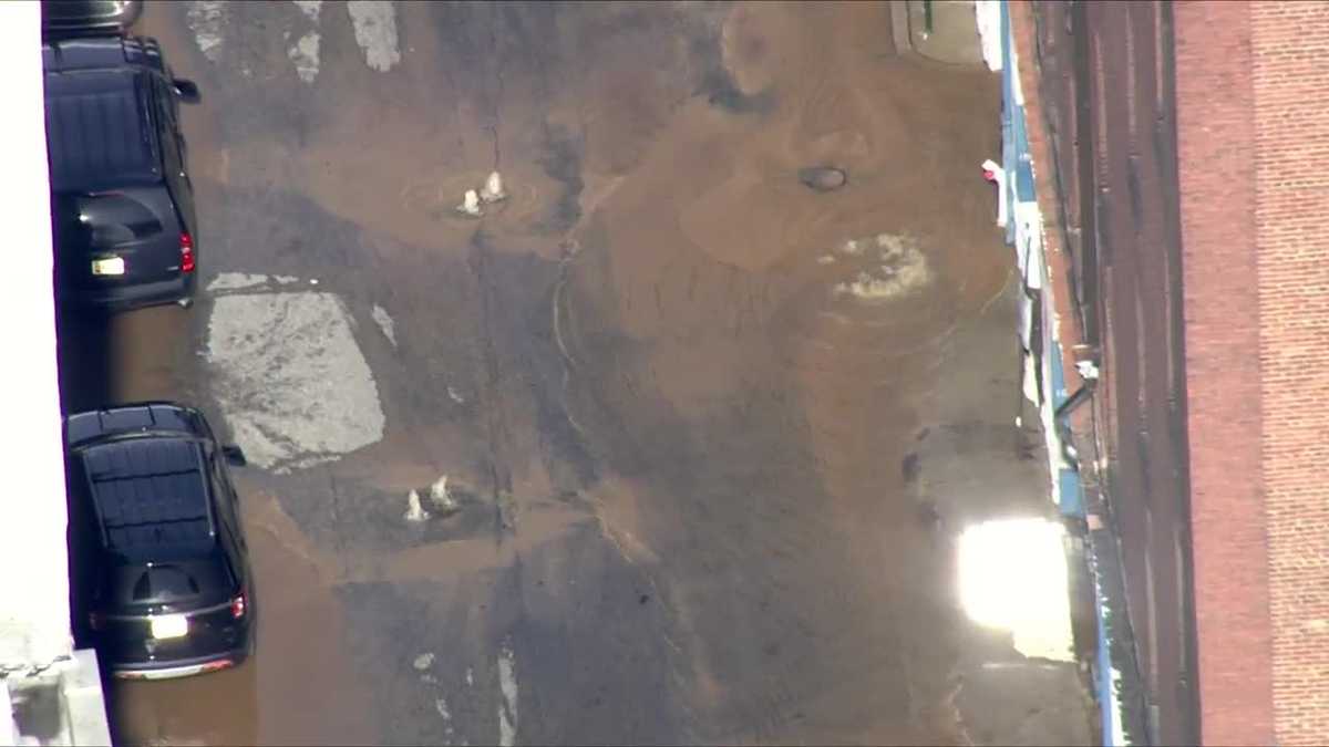 Water main breaks on Davis Street in downtown Baltimore
