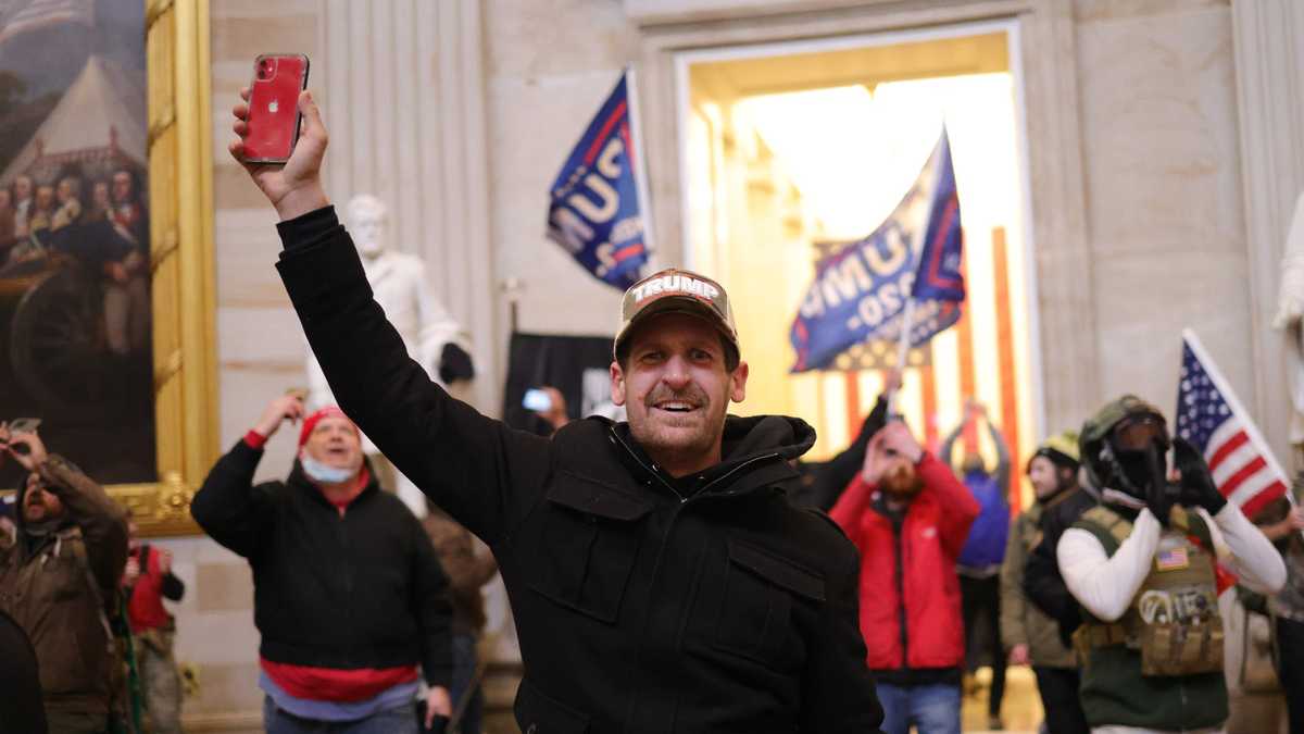 PHOTOS: DC in chaos after mob storms US Capitol
