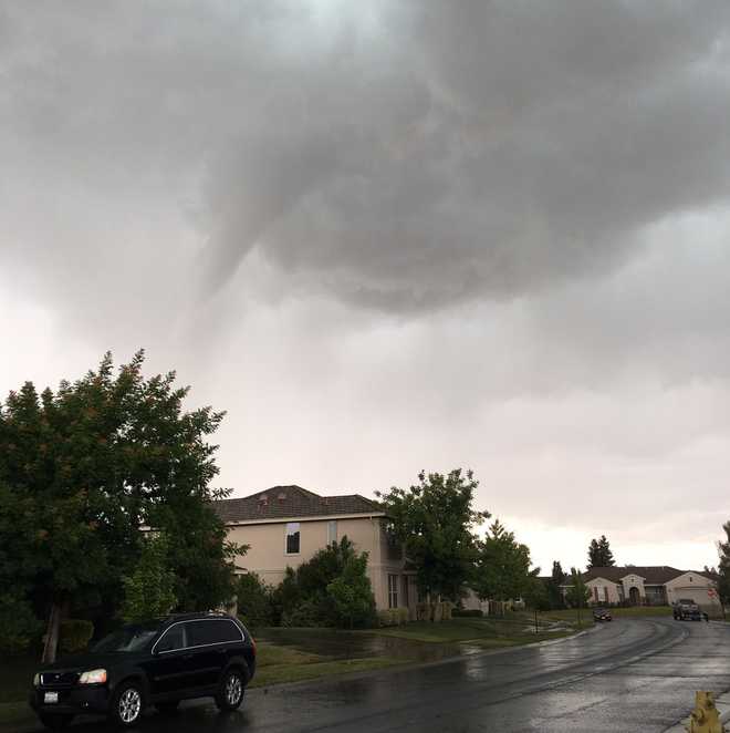 Funnel clouds, hail, snow: Summer storms move through NorCal Funnel clouds, hail, snow: Summer storms move through NorCal