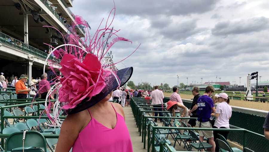 PHOTOS: Check out some of the stylish ensembles from Kentucky Oaks Day