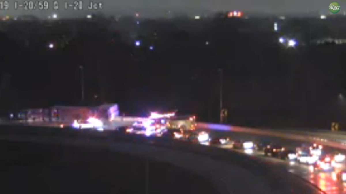 Overturned 18 Wheeler Blocks Traffic On I 20 West Near I 59 In Birmingham