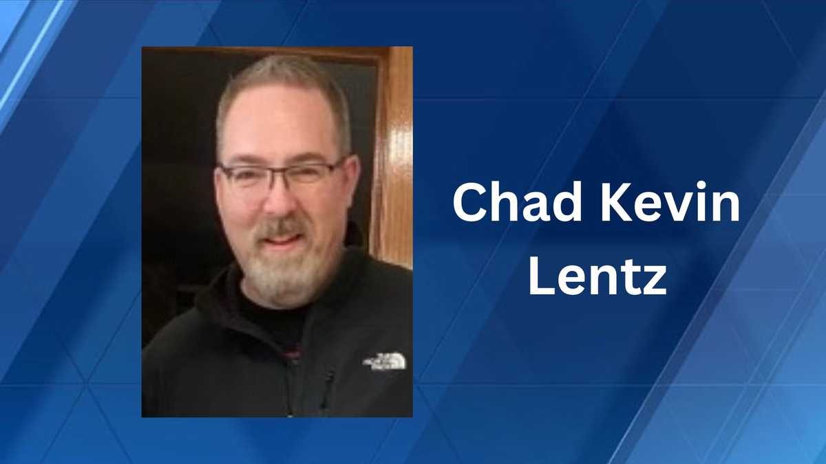 Merle Hay Road lanes closed near mall after fatal crash